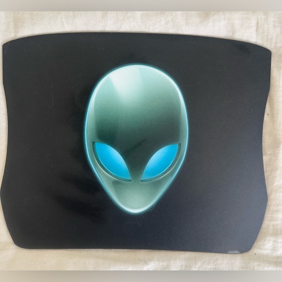 Alienware | Computers, Laptops & Parts | Vintage Alienware Black Gaming ...